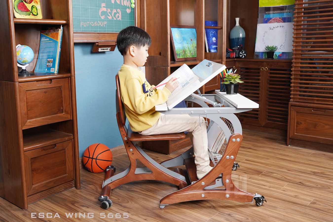 Esca Light | Bàn học thông minh chống gù cận ESCA - sản phẩm ergonomic ...