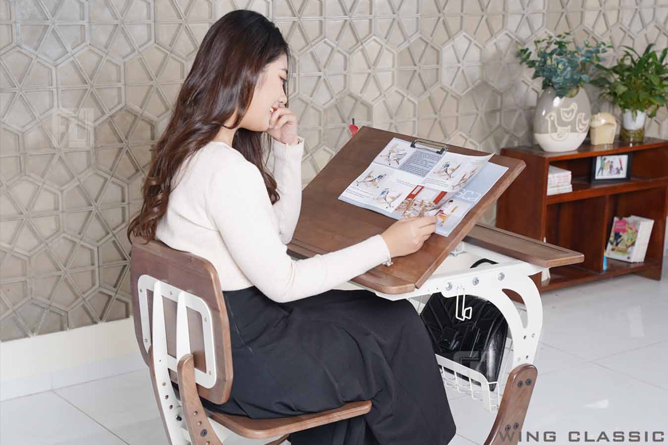 Esca Light | Bàn học thông minh chống gù cận ESCA - sản phẩm ergonomic ...